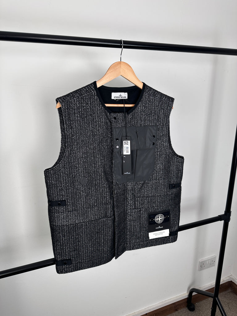 Stone Island Needle Punch Reflective Vest - BNWT (L) – Casuals ...